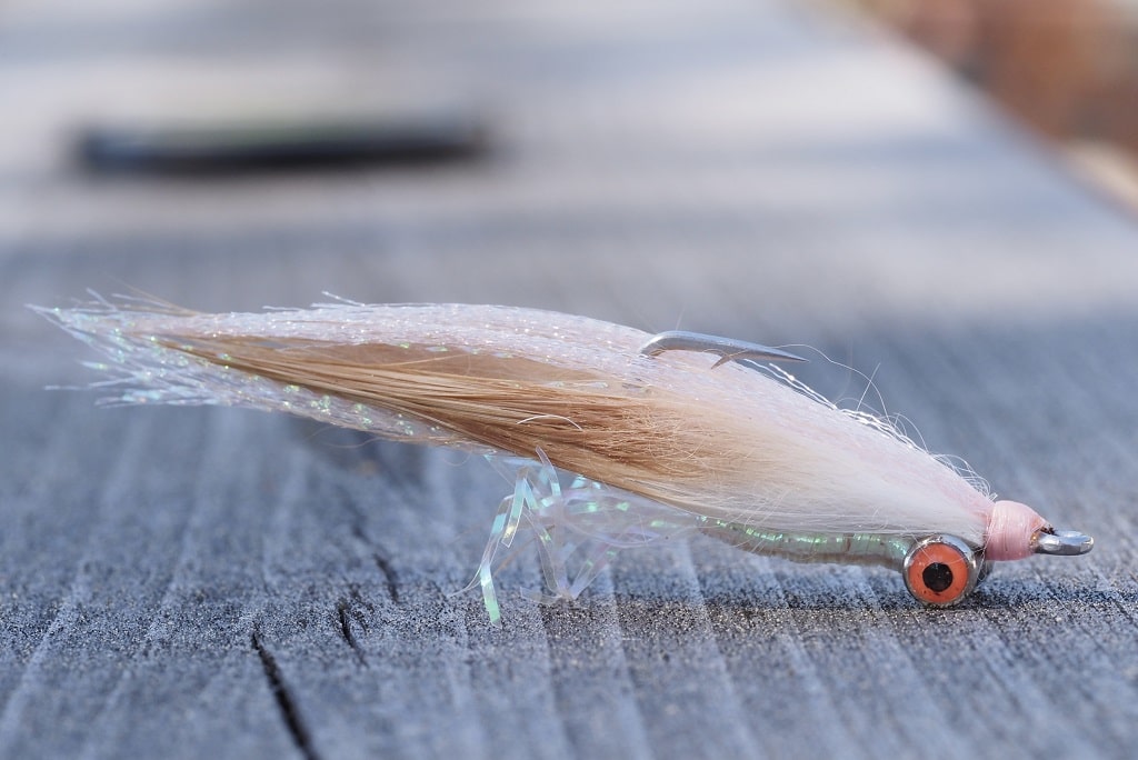 Bonefish Scampi - Eloisalla zonker-siivella | Superflies.com